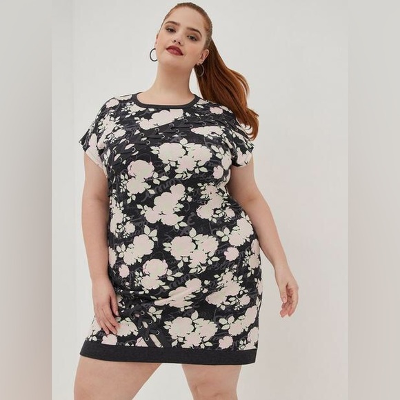 torrid | Dresses | Torrid X Lovesick Floral Relaxed Dolman Dress Plus ...